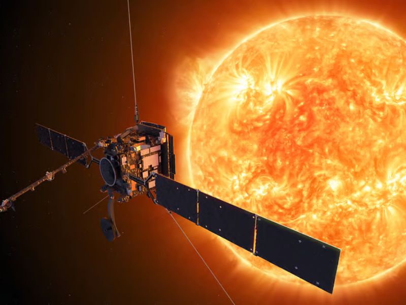 ESA Probe Captures First-Ever Images of the Sun’s Mysterious South Pole ...